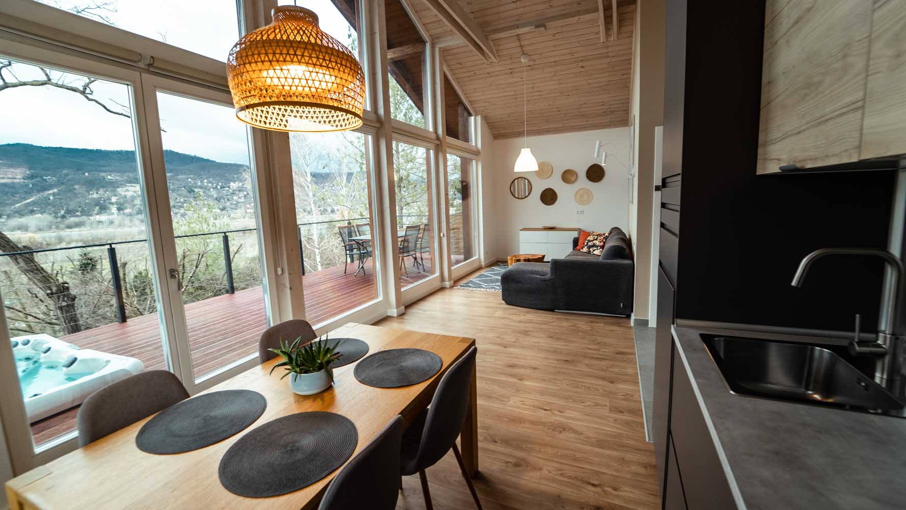 Galéria – Domb Ház Visegrád